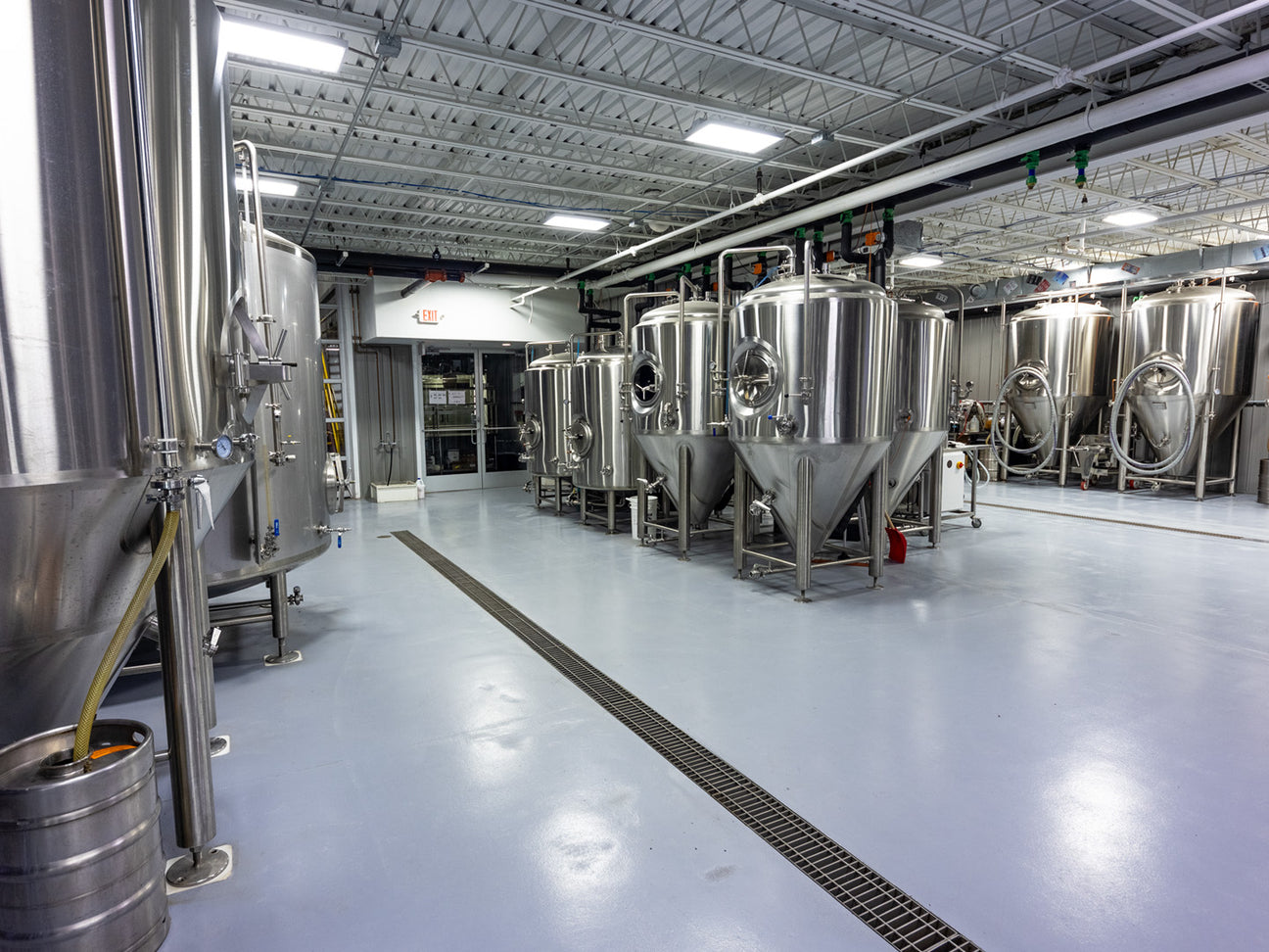 Tour – War Water Brewery Inc.